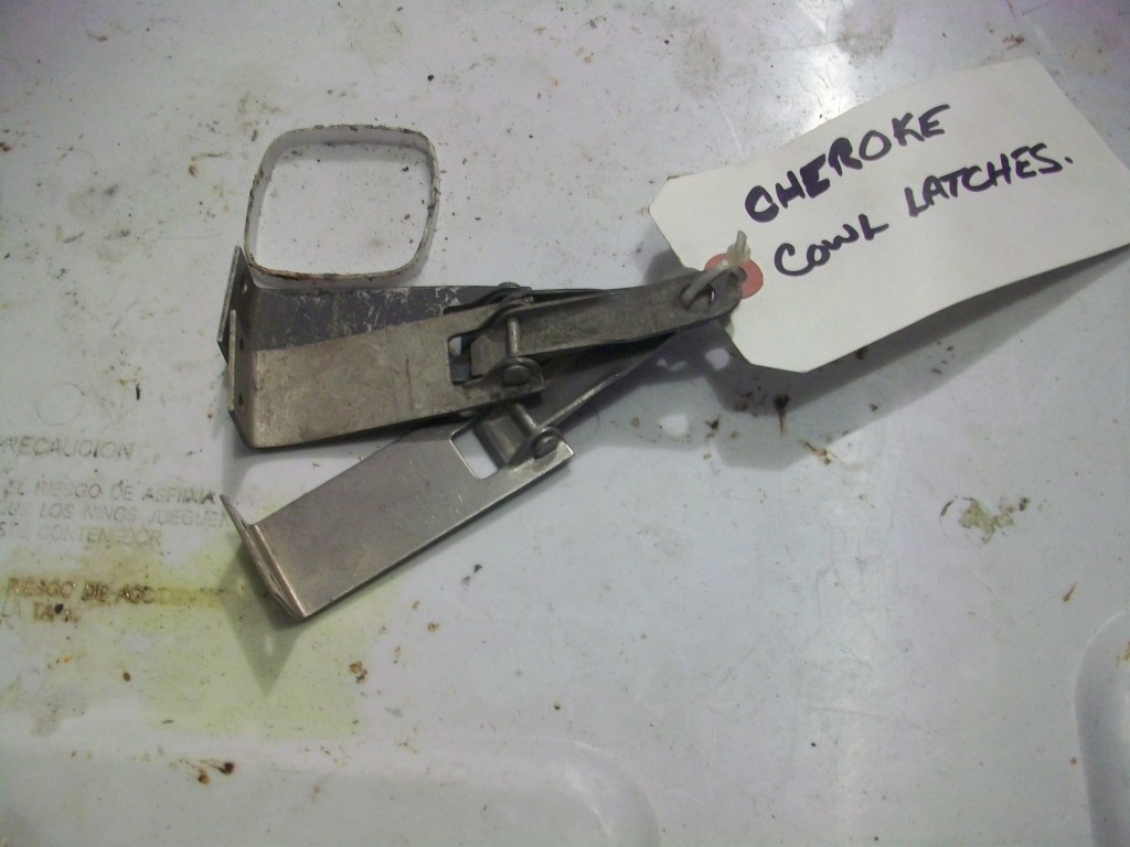 Fastener Assembly – Engine Cowl — Skywagon City